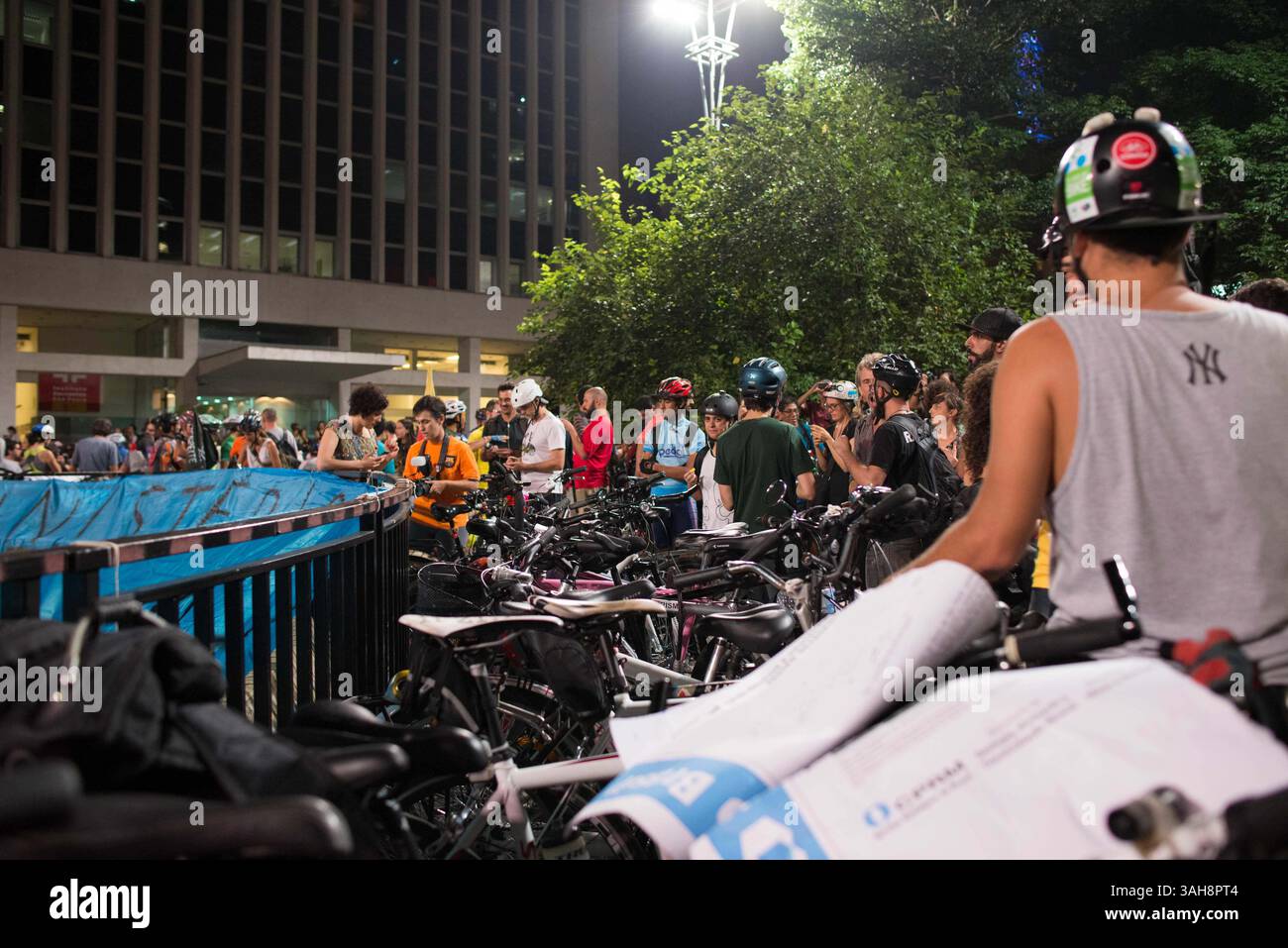 Feb 13, 2015 - Sao Paulo, Brazil - Thousands of cyclists gather for a ...