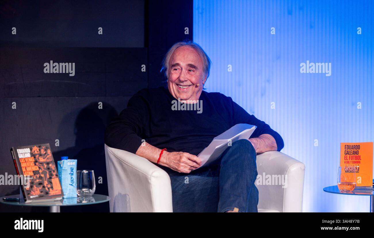 Singer, composer and artist, Joan Manuel Serrat, during the round table ...