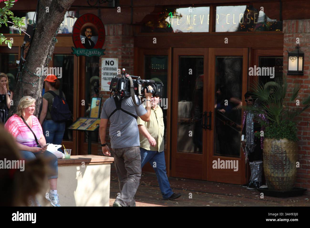 Apr 1, 2015 - San Antonio, Texas, U.S. - Camera crews and eligible ...
