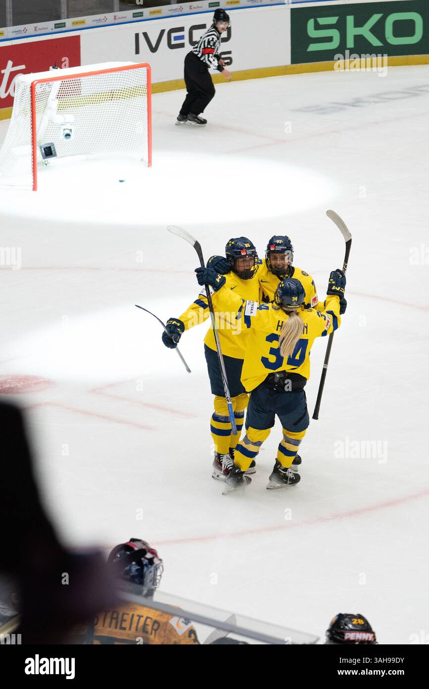 250409 Hanna Olsson,Linnea Johansson and Mira Hallin celebrate of ...