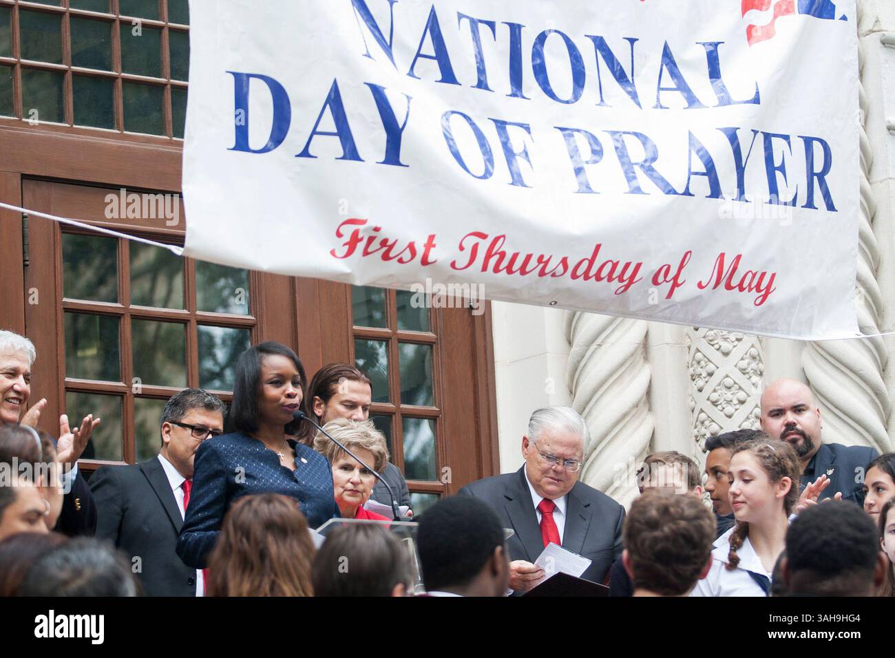 May 7, 2015 - Mayor Ivy Taylor reads aloud the National Day of Prayer ...