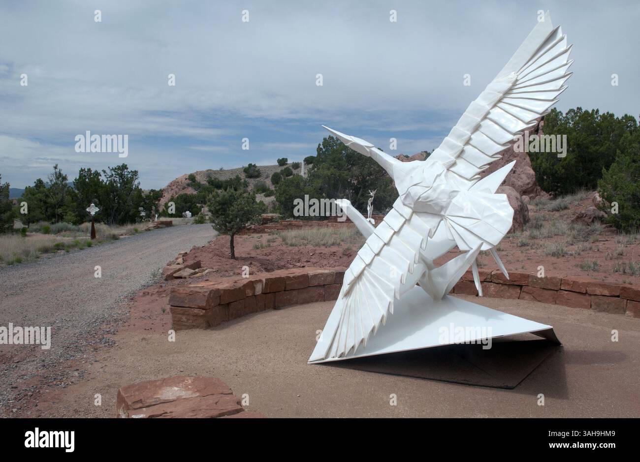 June 5, 2015 - U.S. - A sculpture titled ''Flight of Folds'' by Kevin ...