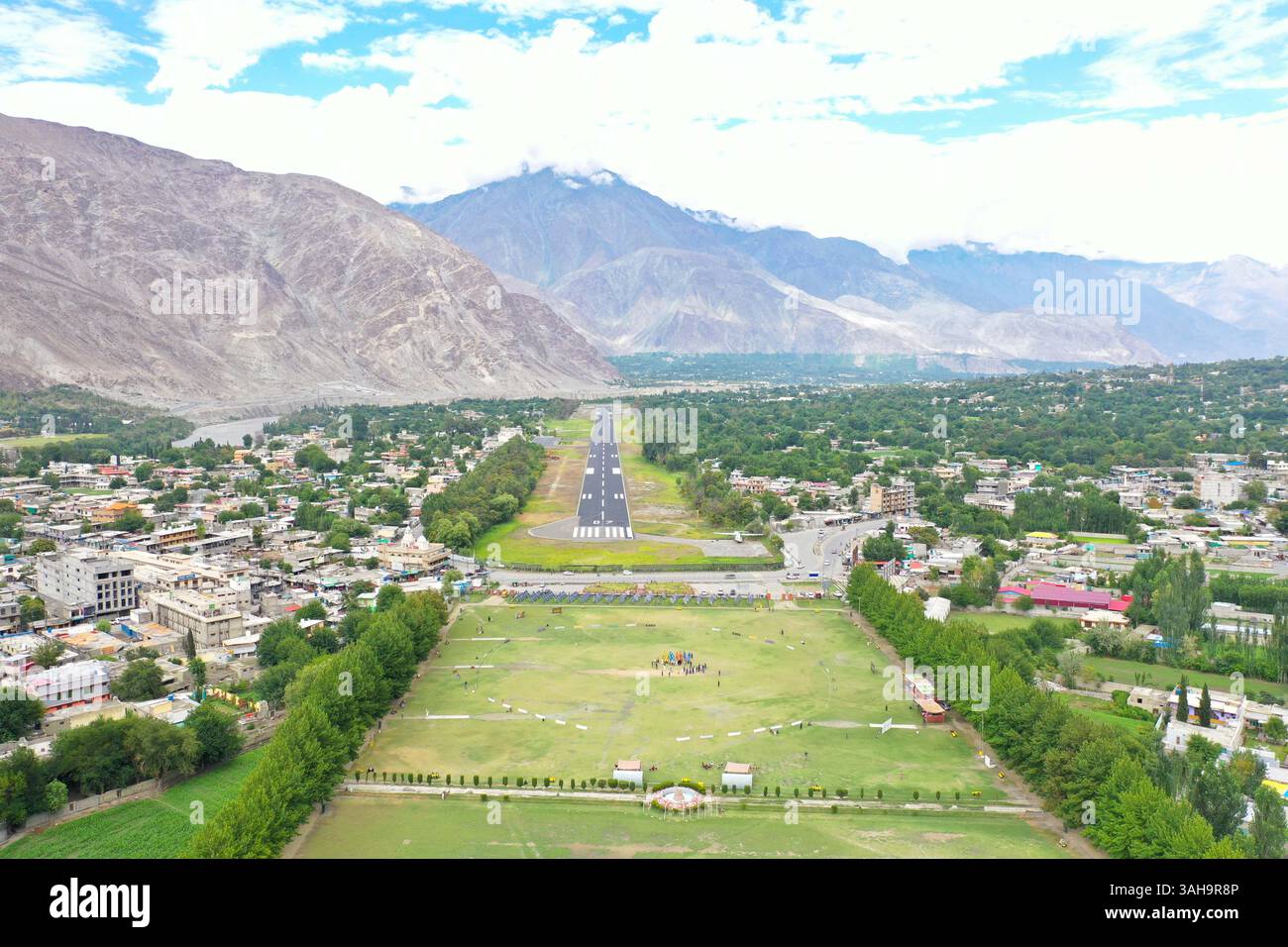 Bird-eye view of Gilgit city Stock Photo - Alamy