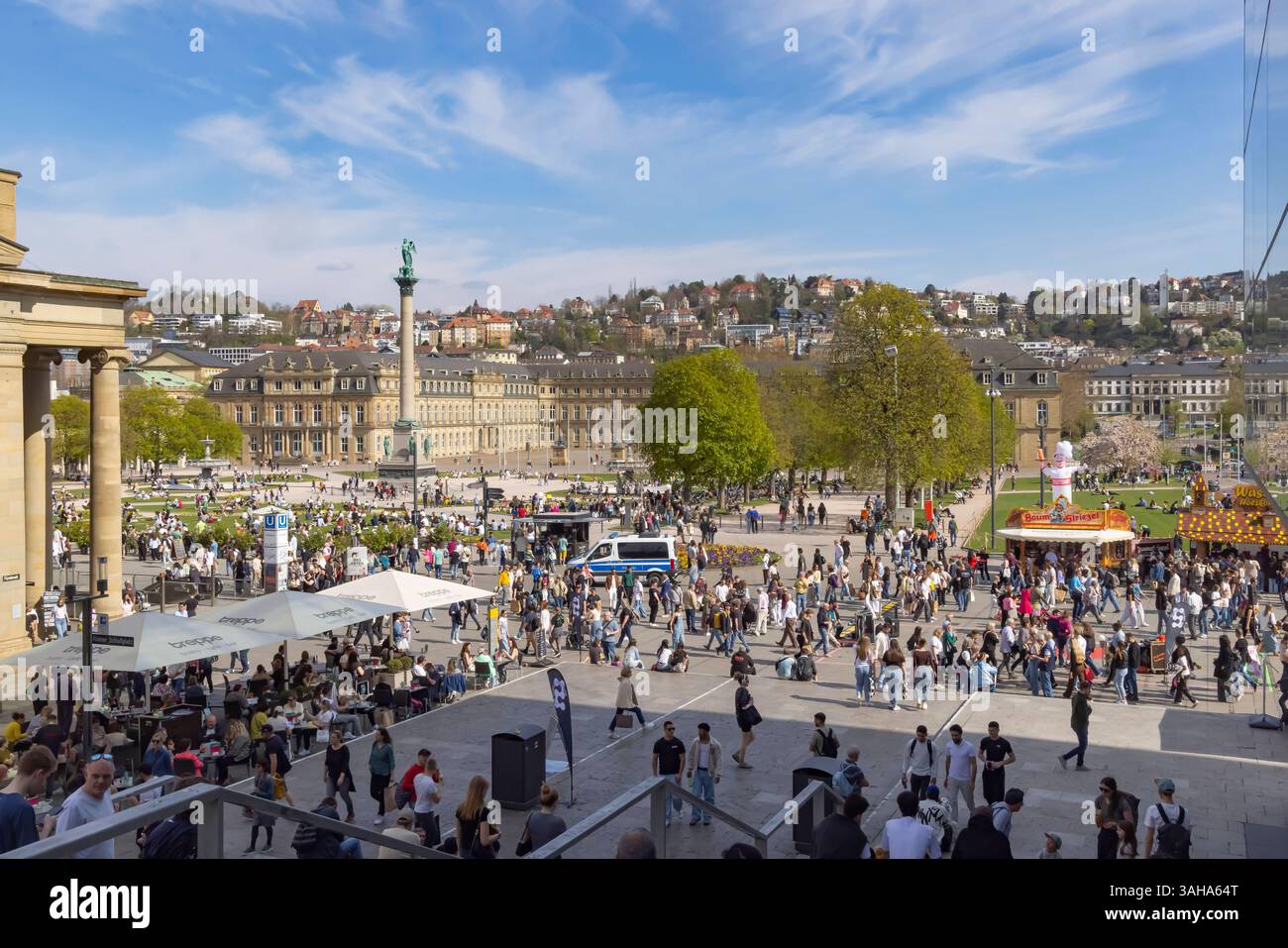 Frühling am Schlossplatz Stuttgart. // 05.04.2025: Stuttgart, Baden ...