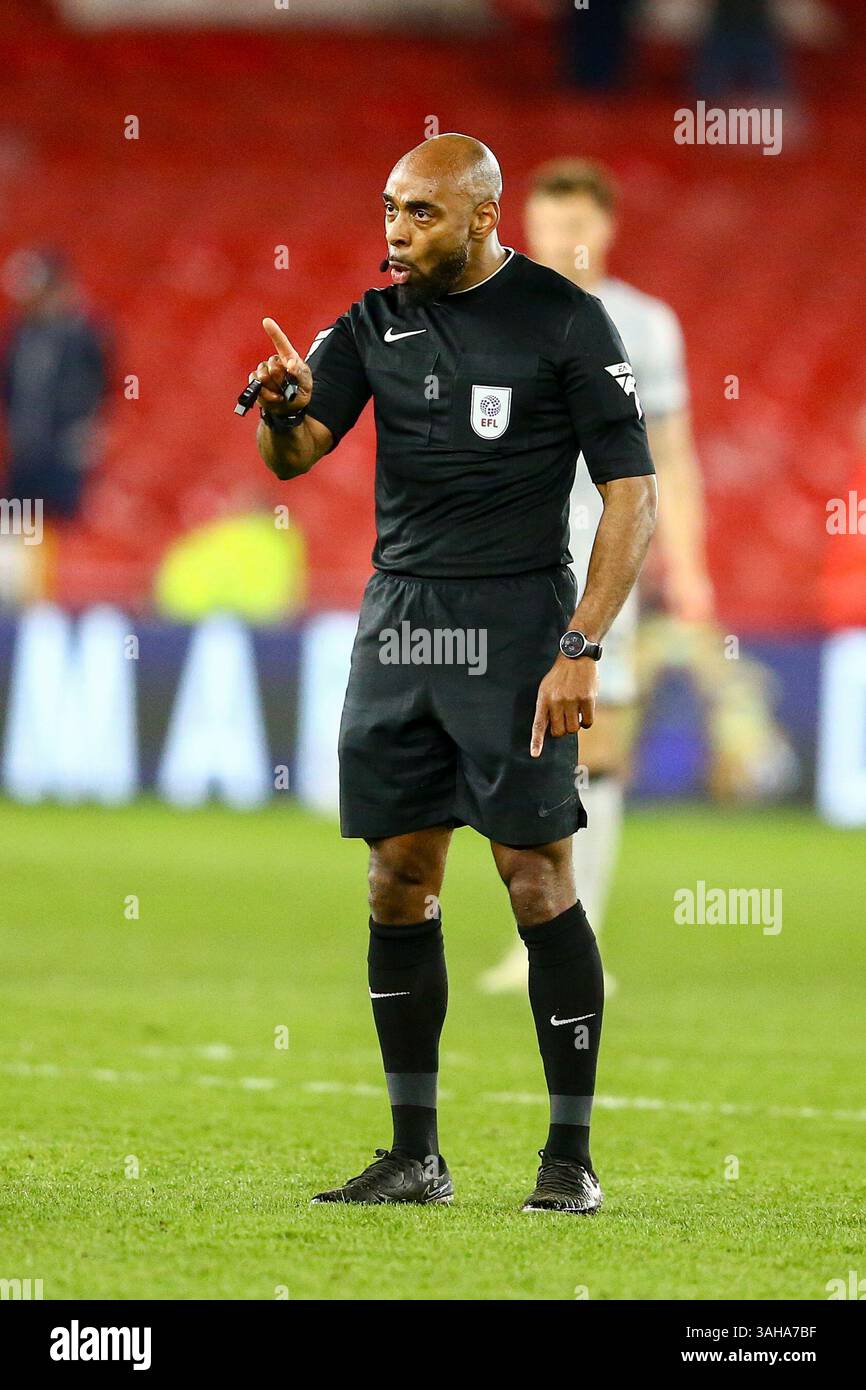 Bramall Lane, Sheffield, England - 8th April 2025 Referee Sam Allison ...