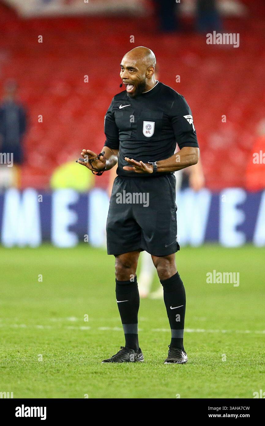 Bramall Lane, Sheffield, England - 8th April 2025 Referee Sam Allison ...