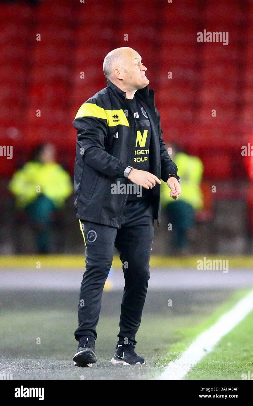 Bramall Lane, Sheffield, England - 8th April 2025 Alex Neil Manager of ...