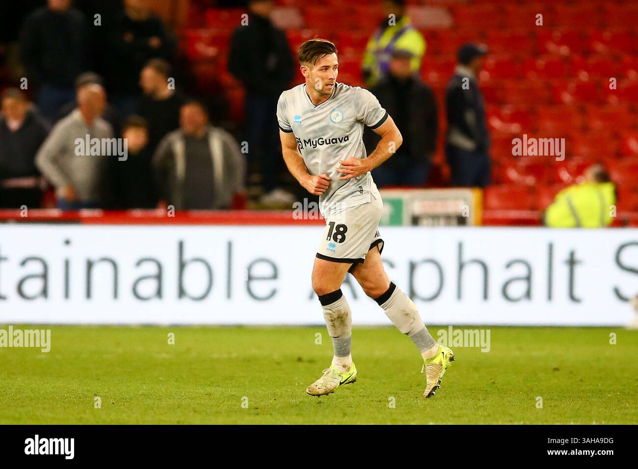 Bramall Lane, Sheffield, England - 8th April 2025 Ryan Leonard (18) of ...