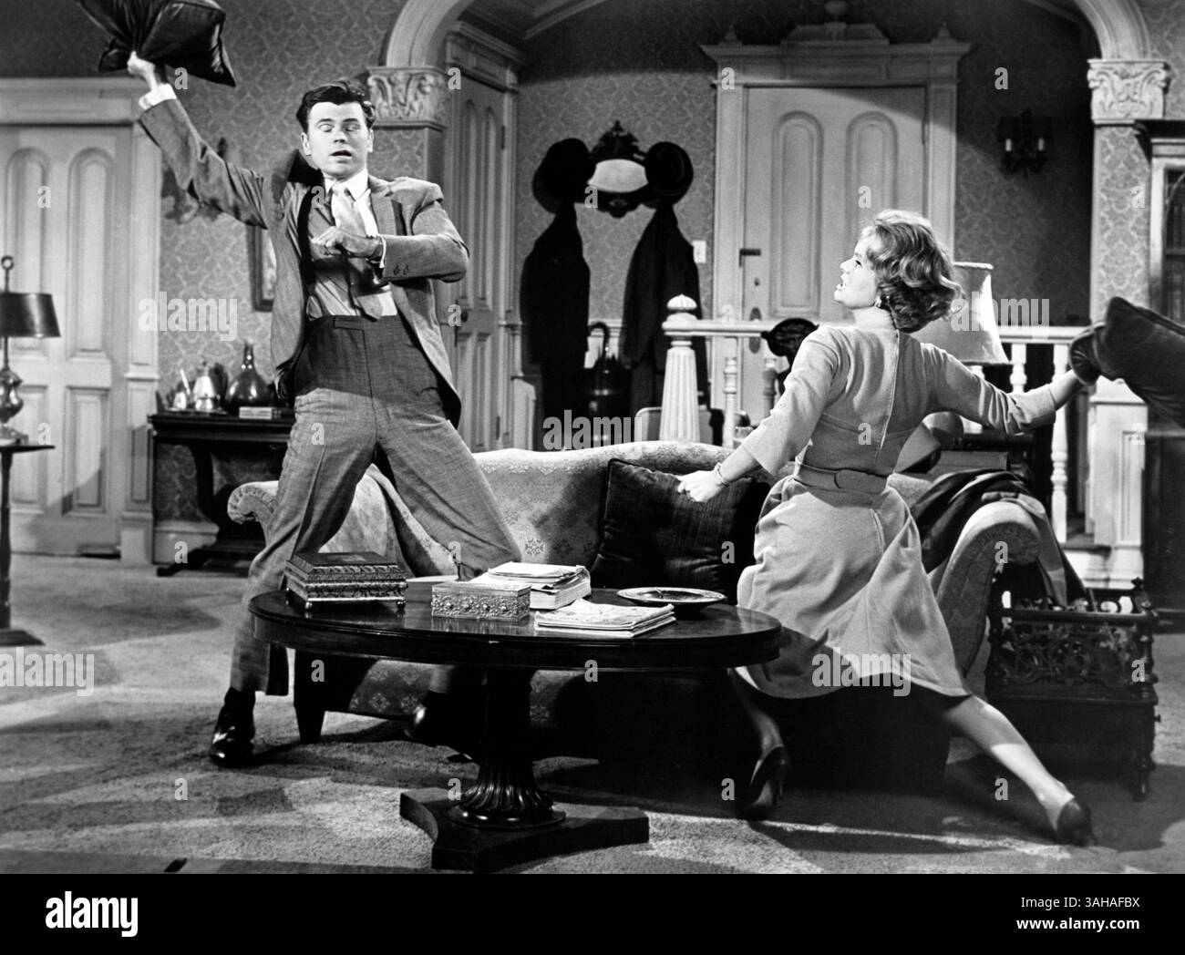 Barry Nelson, Debbie Reynolds, on-set of the film, "Mary, Mary", Warner ...