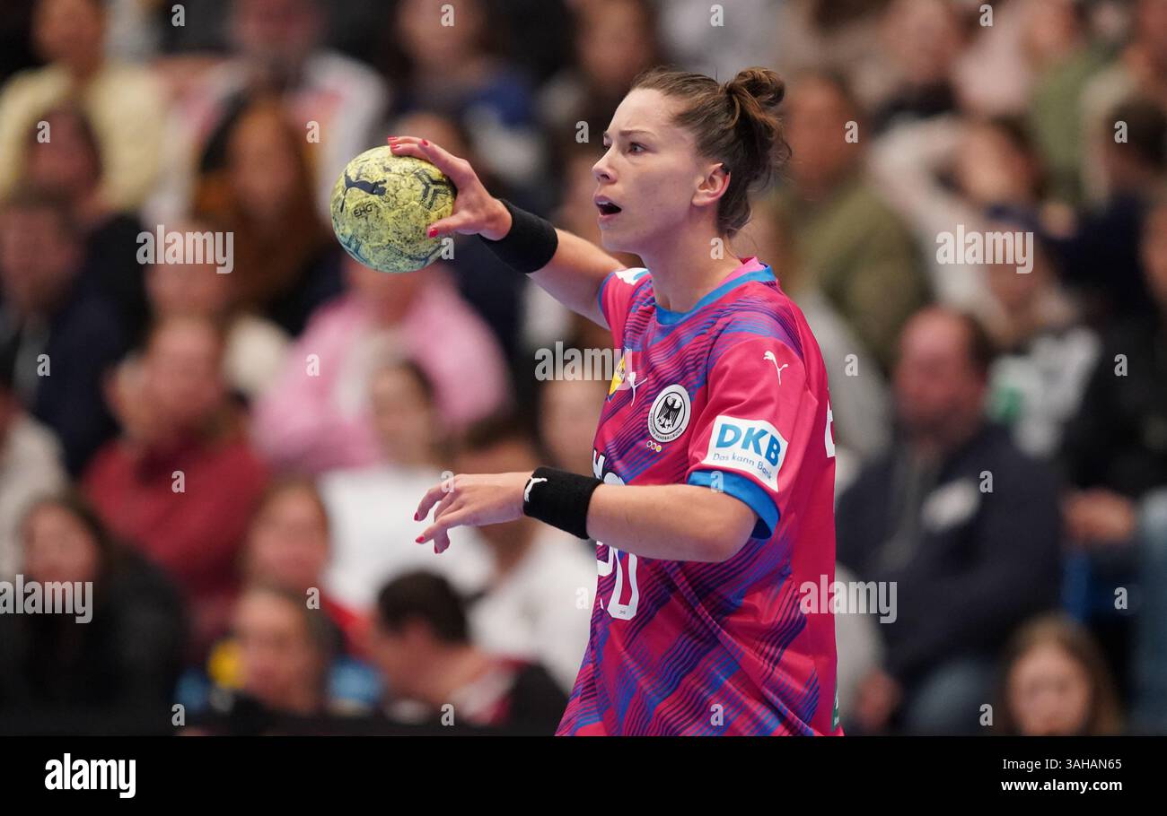 Hamburg, Germany. 09th Apr, 2025. Handball, Women: International match ...