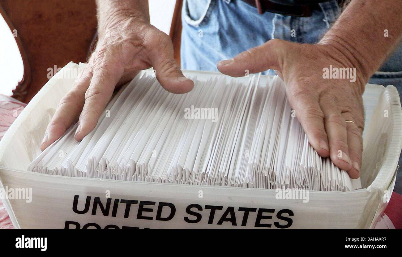 April 14, 2015 - EXCLUSIVE - FILE - A small aircraft known as a ...