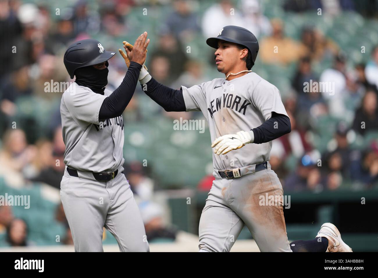 New York Yankees' Pablo Reyes, left, and Oswaldo Cabrera celebrate ...
