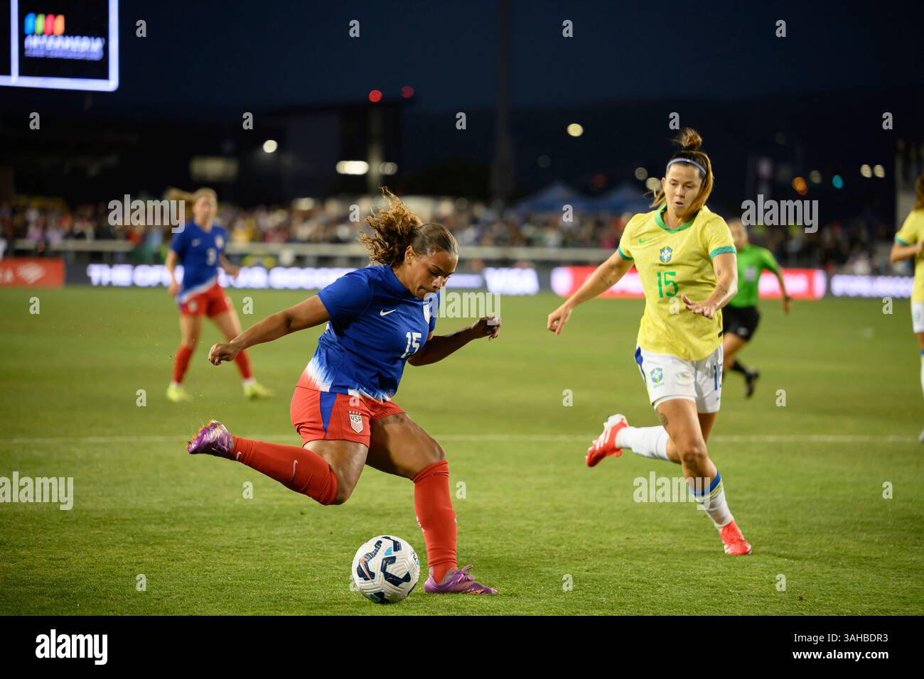 SAN JOSE, CA - APRIL 08: United States forward Michelle Cooper (15 ...