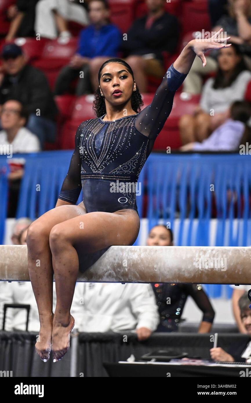 April 6, 2025, Tuscaloosa, Alabama, US: EMJAE FRAZIER competes on the ...