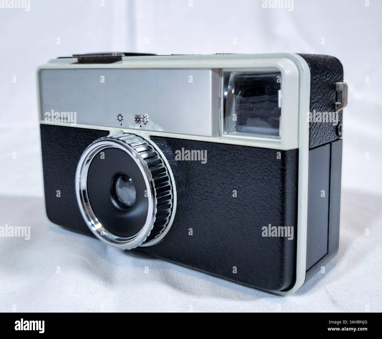Vintage 120 roll film camera hi-res stock photography and images - Alamy