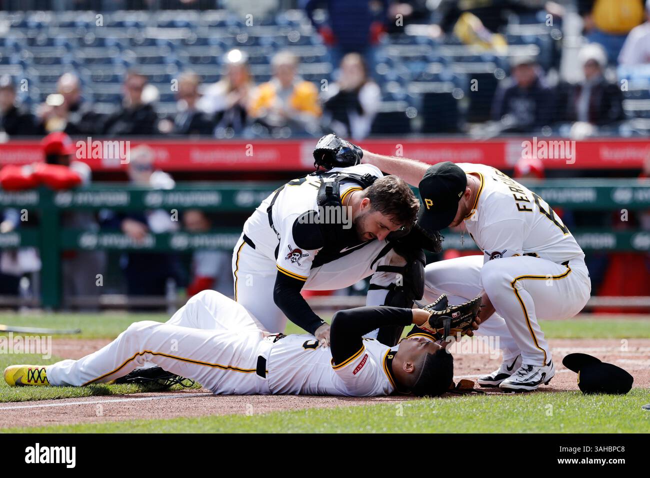 PITTSBURGH, PA - APRIL 09: Pittsburgh Pirates catcher Joey Bart (14 ...