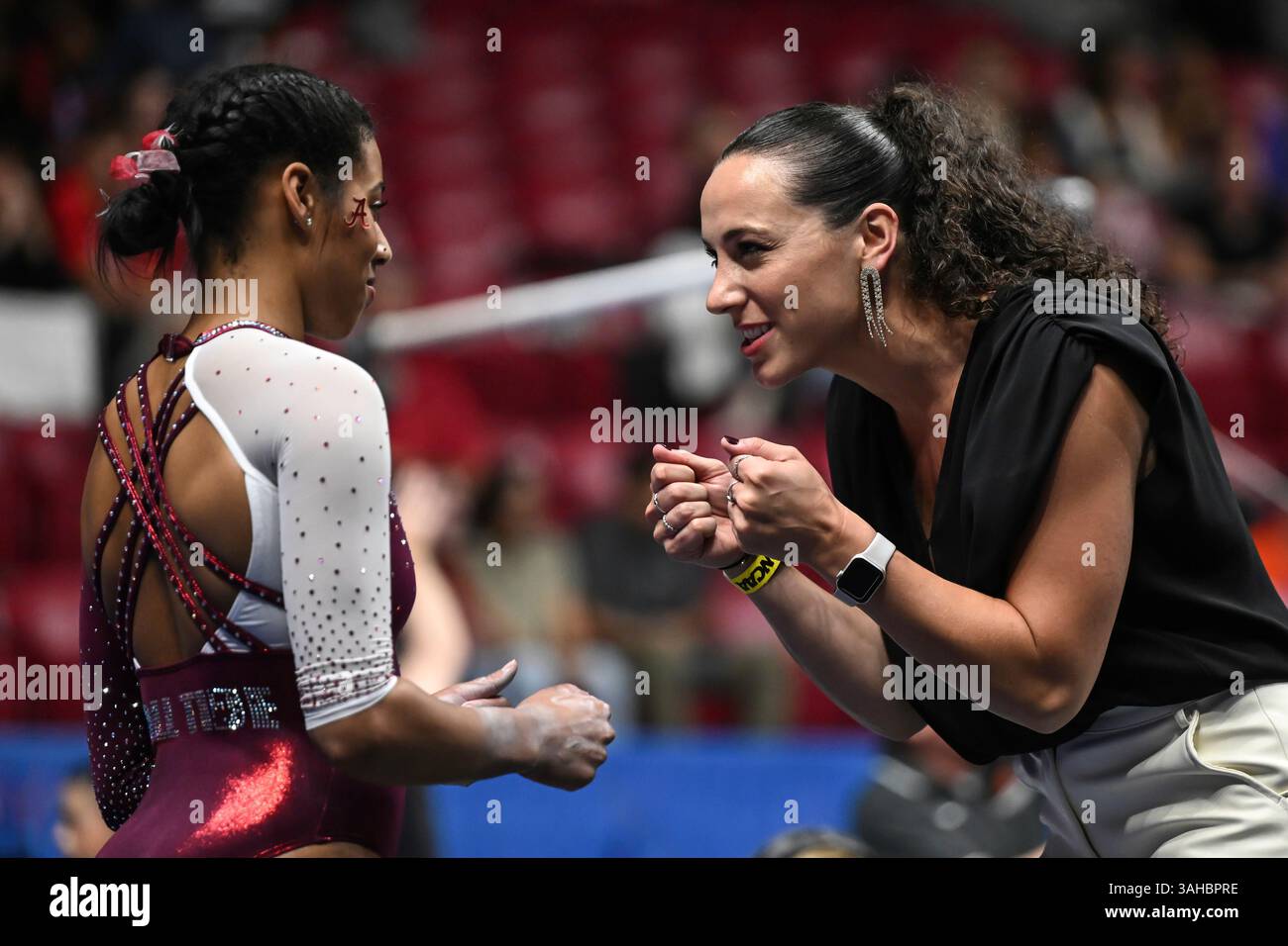 April 6, 2025, Tuscaloosa, Alabama, US: SHANIA ADAMS talks with AMELIA ...