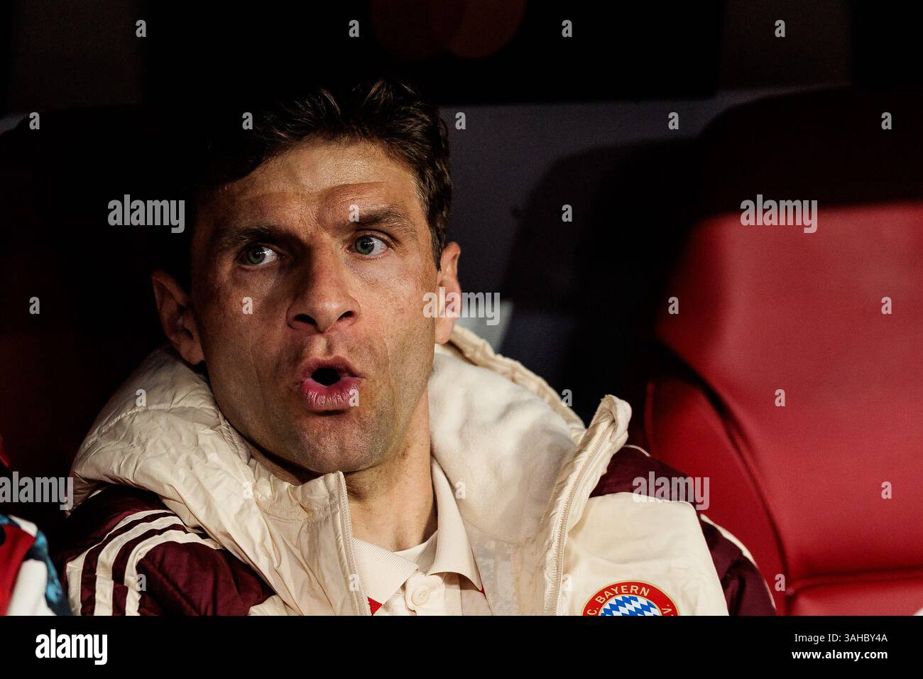 Thomas M?ller (FC Bayern M?nchen, 25) auf der Bank UEFA Champions League Viertelfinale: FC ...
