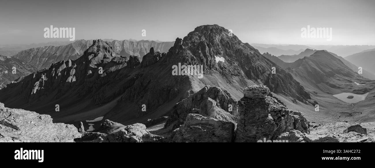 Island lake ice lake basin hi-res stock photography and images - Alamy