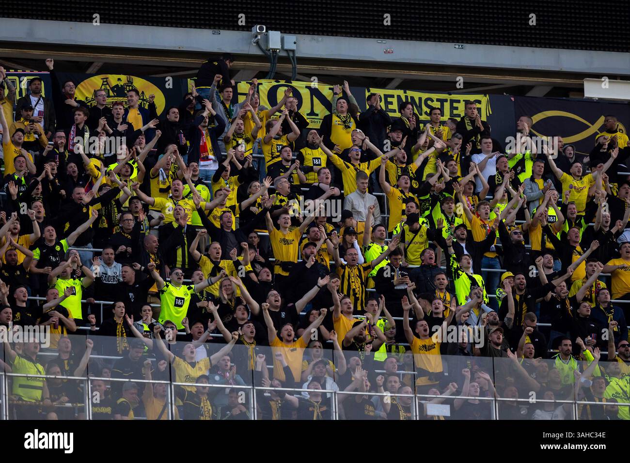 Barcelona, Germany. 09th Apr, 2025. Fussball UEFA Champions League ...