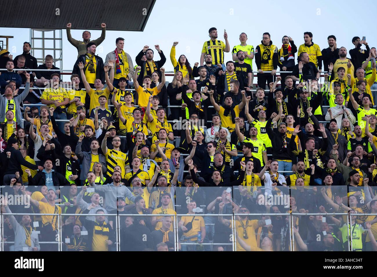 Barcelona, Germany. 09th Apr, 2025. Fussball UEFA Champions League ...