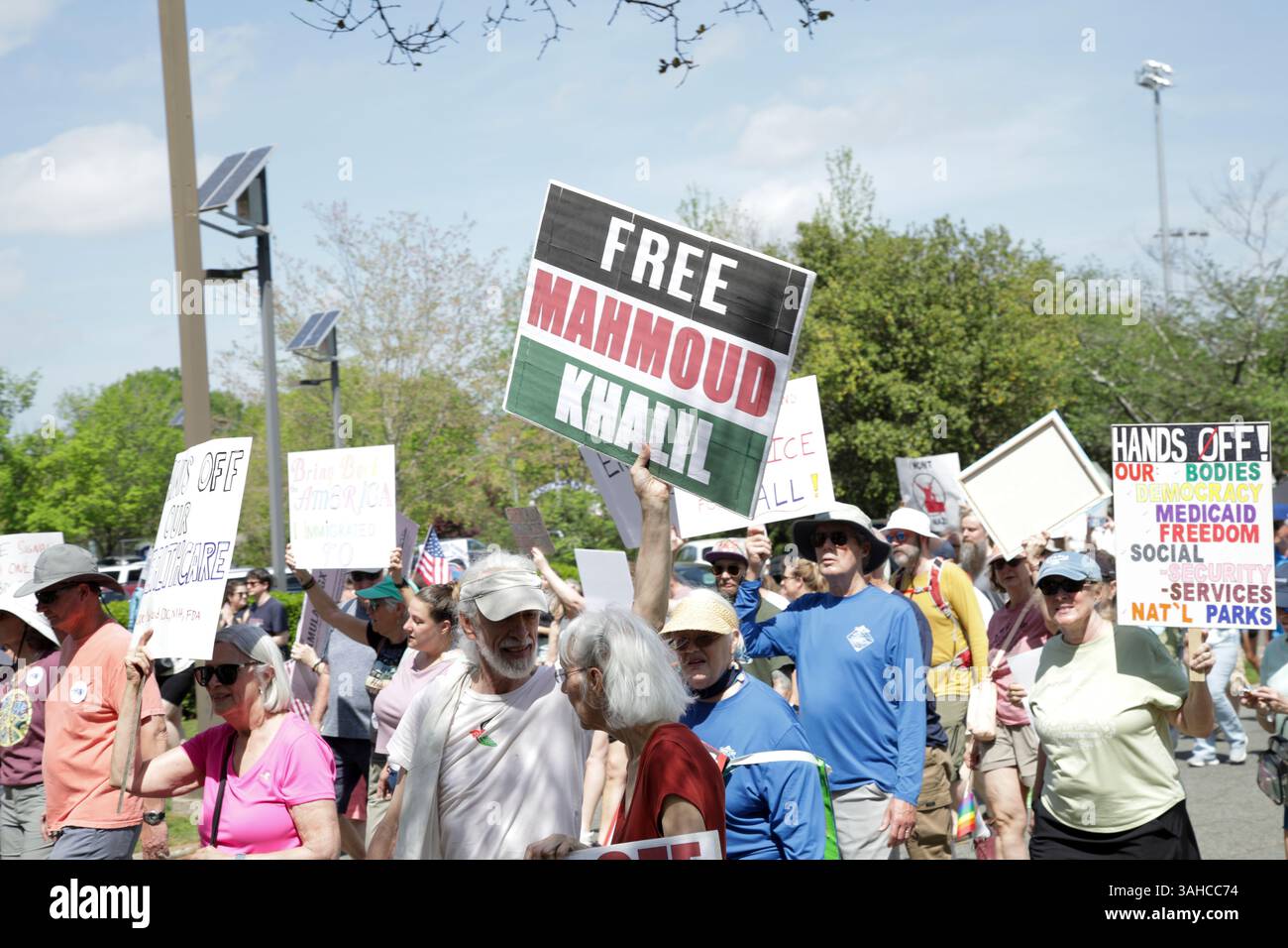 Hands off mahmoud hi-res stock photography and images - Alamy