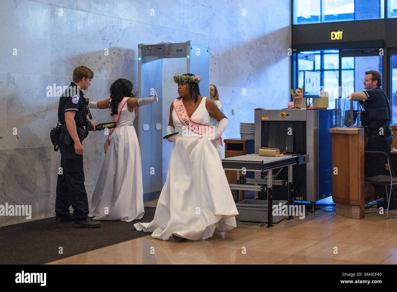 Washington, United States. 09th Apr, 2025. 2025 Cherry Blossom ...