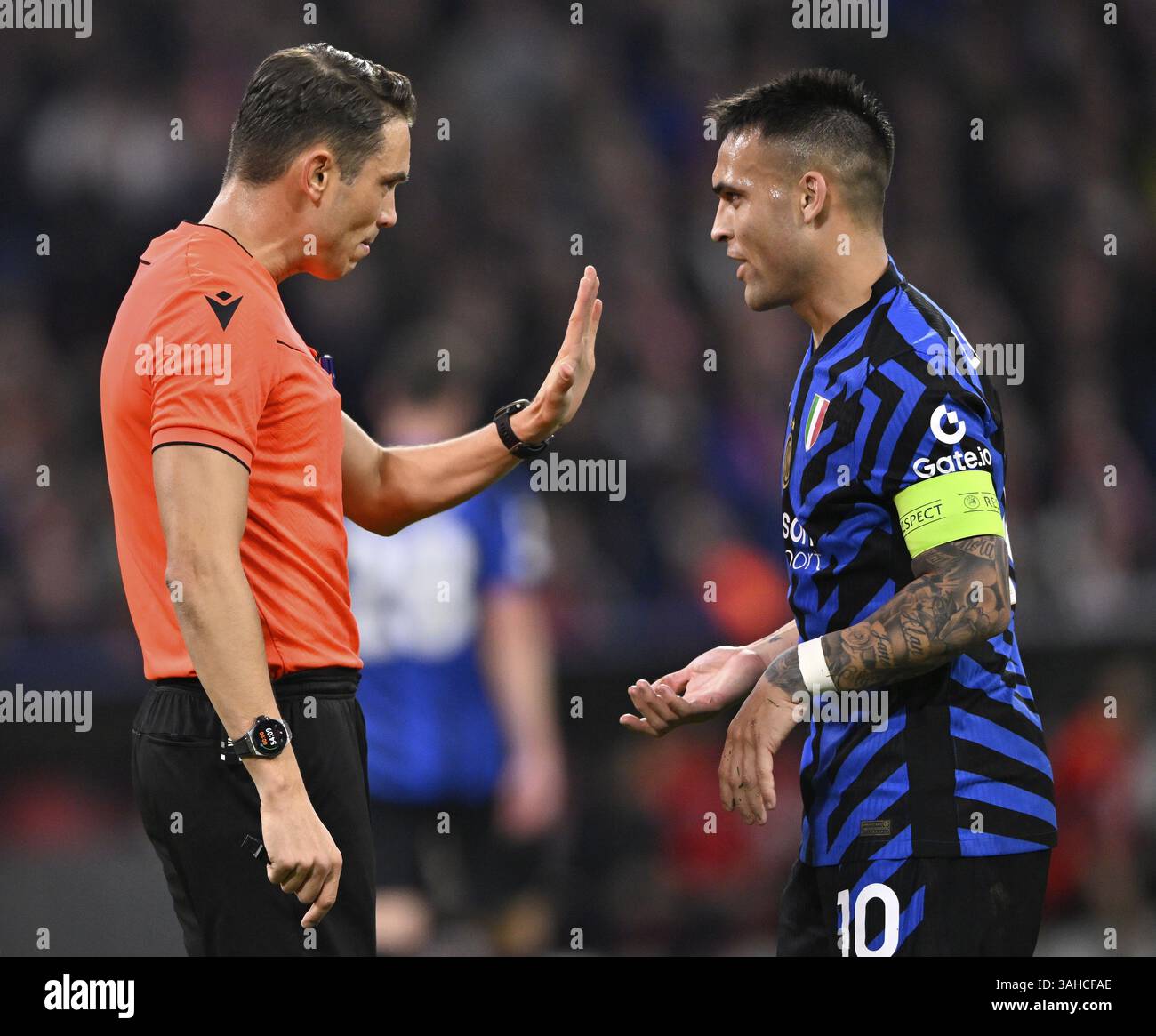 Football uefa referee gesture hi-res stock photography and images - Alamy