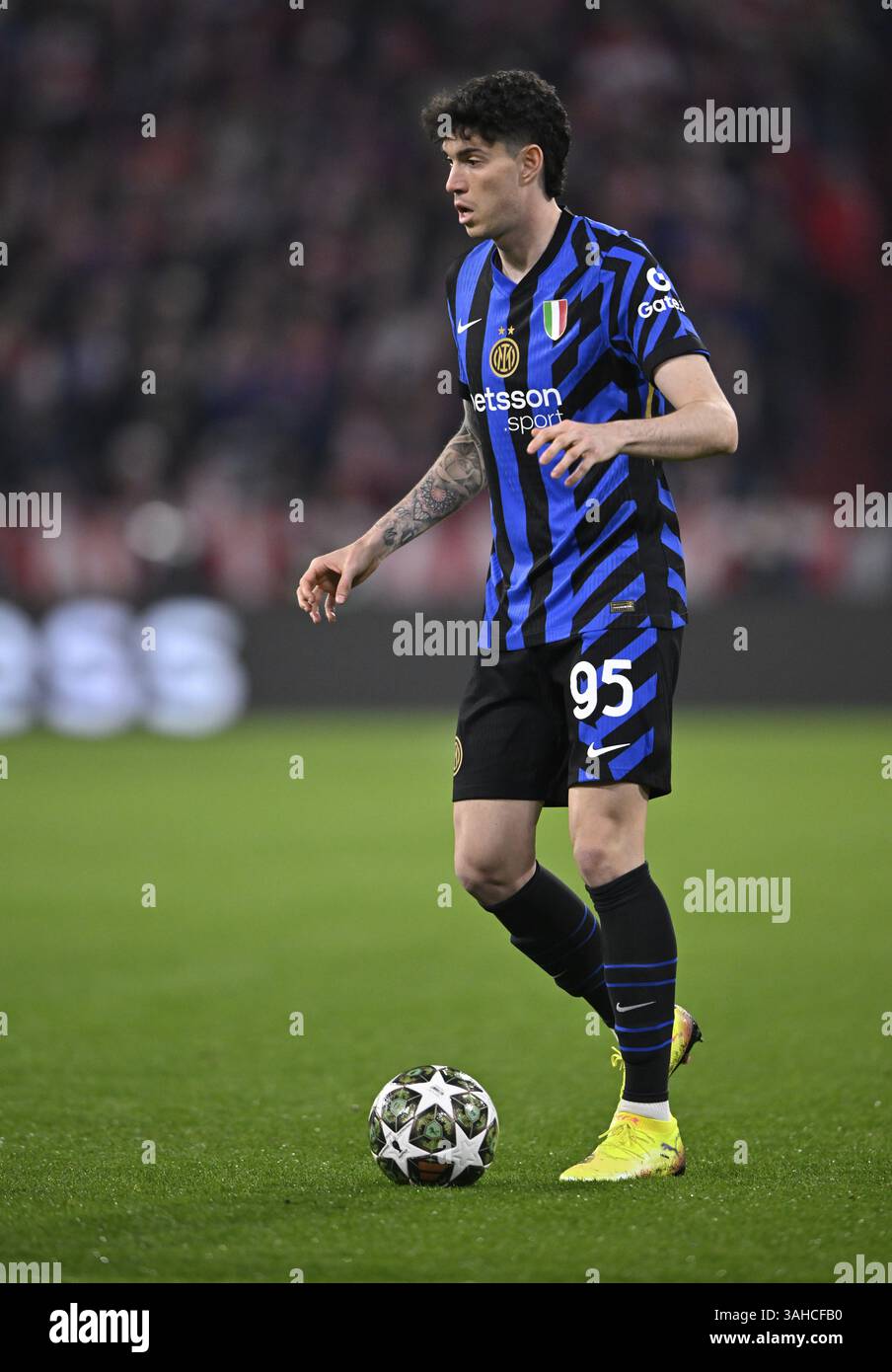 Alessandro Bastoni Inter Milan (95) Action on the ball Champions League ...