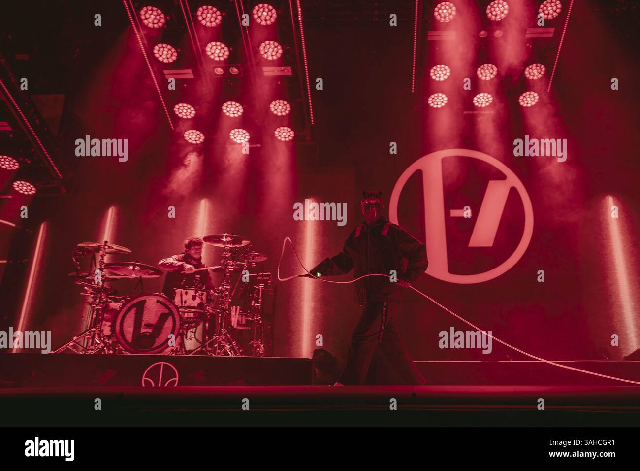 Josh Dun (drummer) and Tyler Joseph (singer) from Twenty One Pilots ...