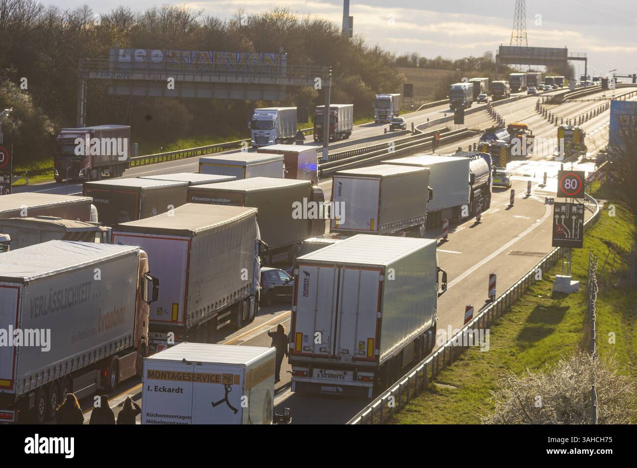 A lorry carrying hazardous goods caught fire on the A4 motorway at the ...