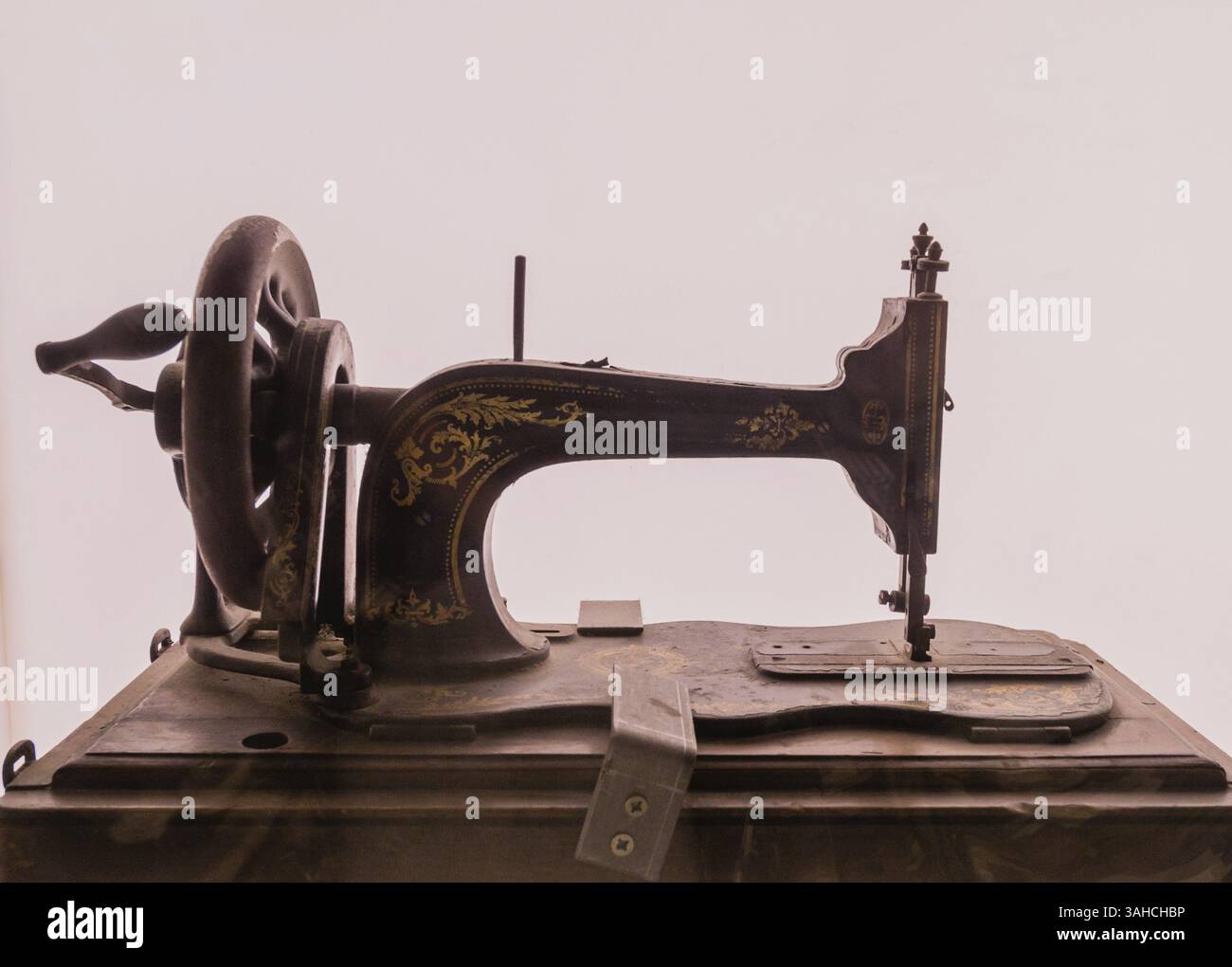 Seoul, South Korea, January, 19, 2018: Antique Singer sewing machine ...