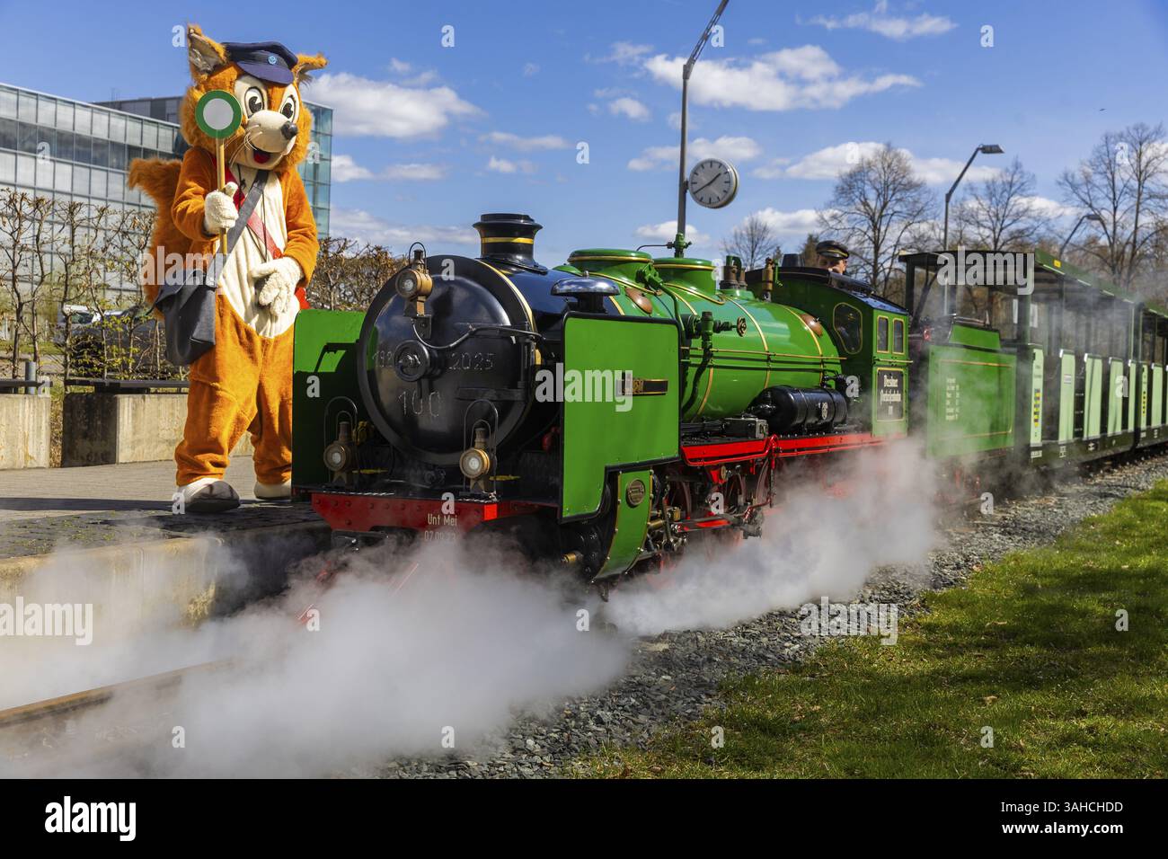 The popular small railway in Dresden's Great Garden has been in ...