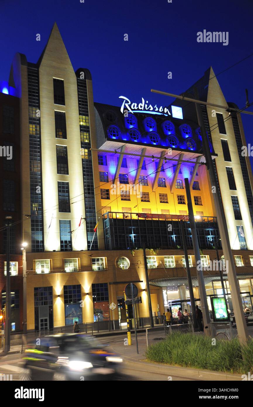 Radisson Hotel Blue Astrid, a luxury hotel on Koningin Astridplein ...