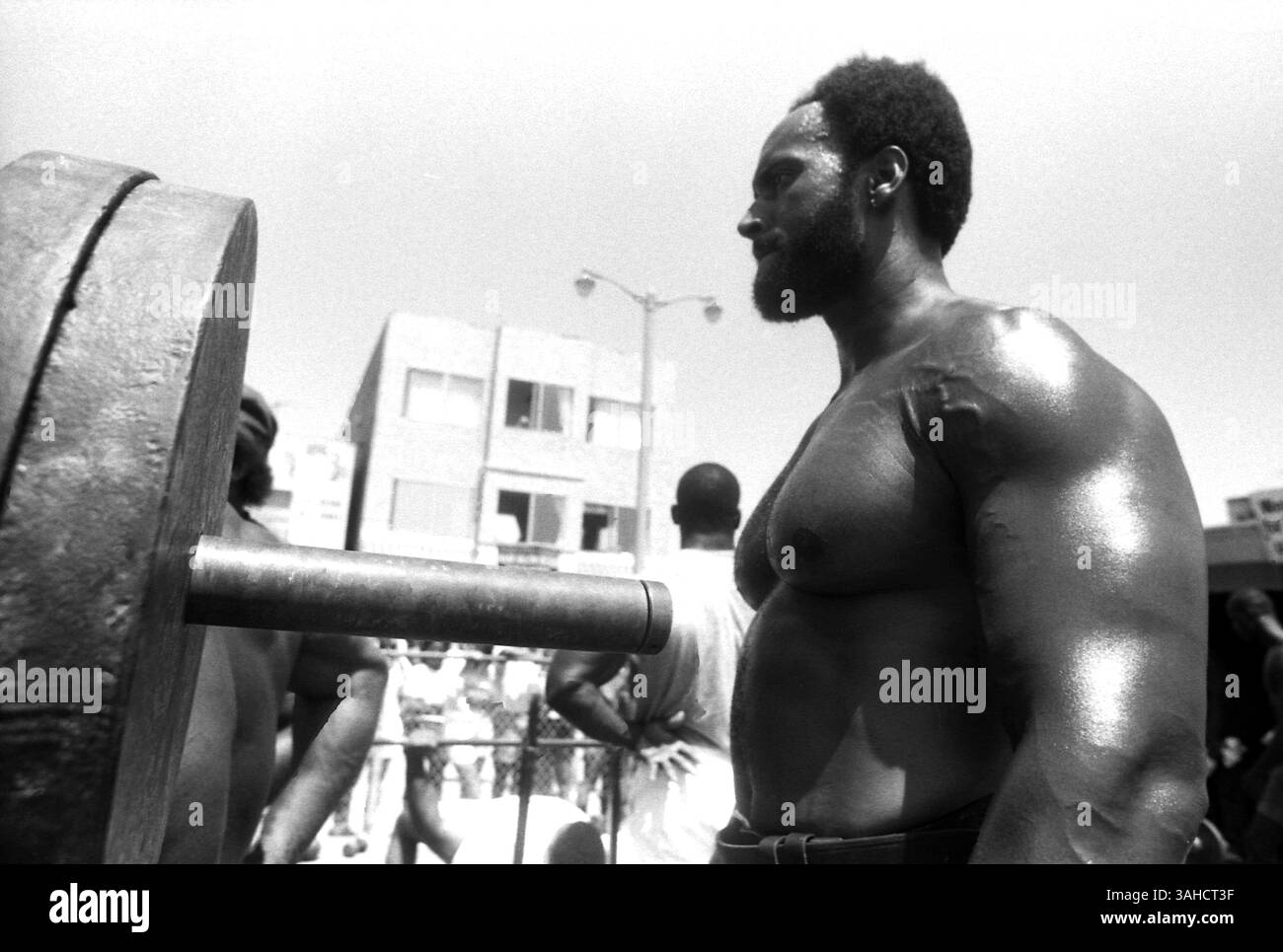 Los Angeles, CA, USA, approx. 1985. Weight pen (outdoor gym) at Venice ...