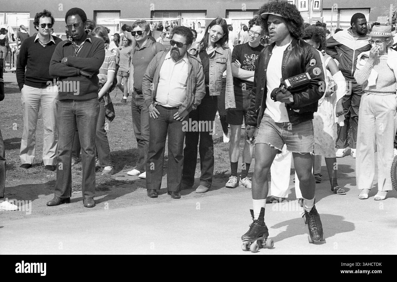 Los Angeles, CA, USA, approx. 1985. People roller skating at Venice ...