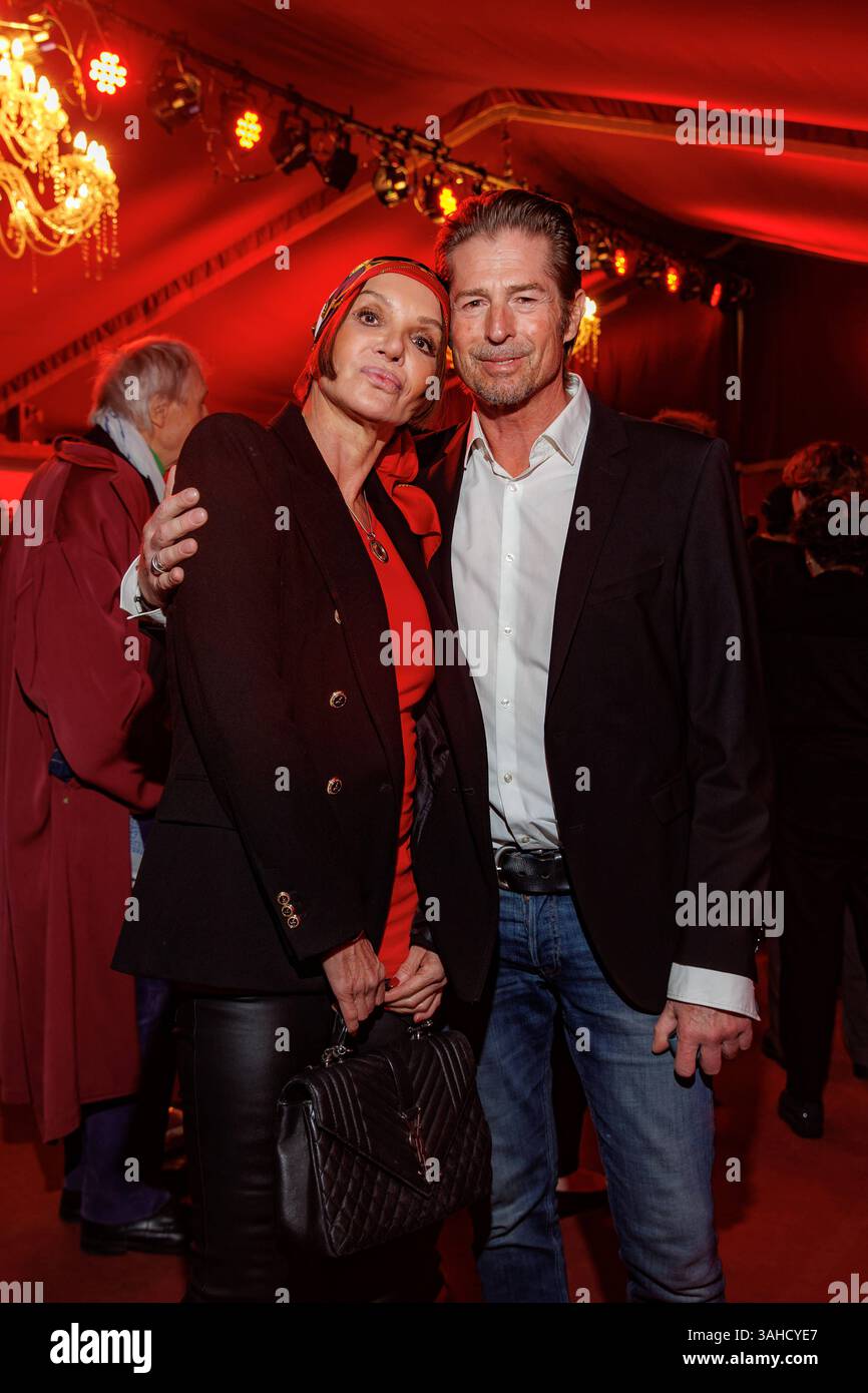 Europa Premiere - Vegas Rouge Anouschka Renzi und Marc Zabinski bei der ...