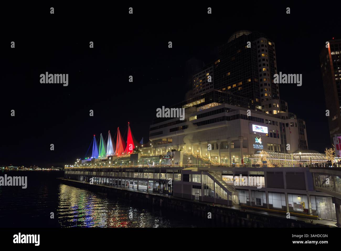 Vancouver Convention Centre at night,view of the embankment Stock Photo ...