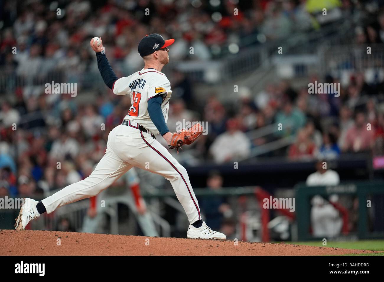 Atlanta Braves pitcher Aaron Bummer (49) delivers against the ...