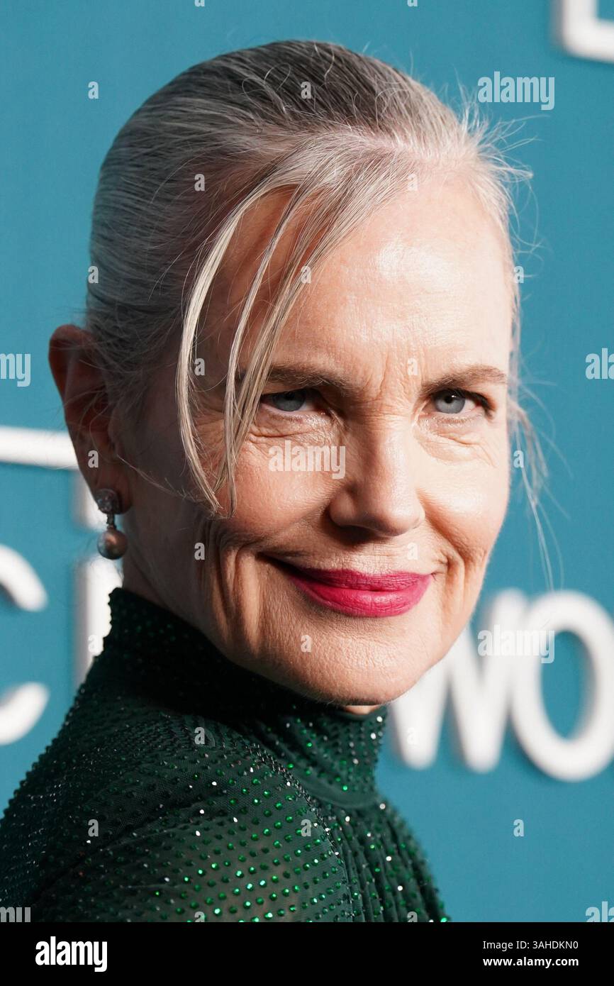 Ny. 09th Apr, 2025. Elizabeth McGovern at arrivals for AMC Networks ...