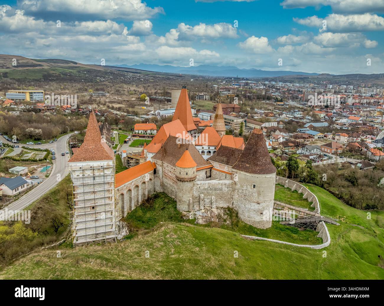 Architectural Features of Hunedoara Castle: A Study in Medieval Design ...