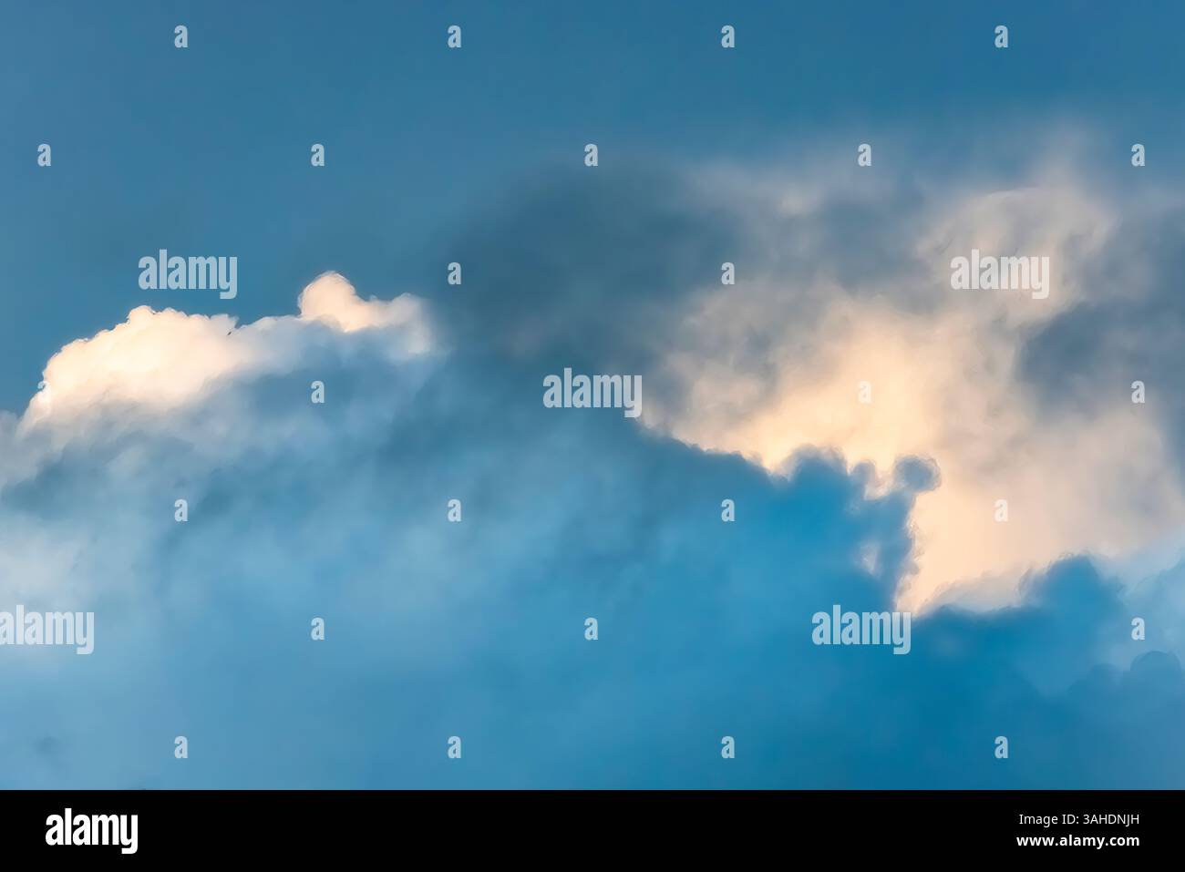 Storm clouds rolling in off the Pacific Ocean over the Olympic ...