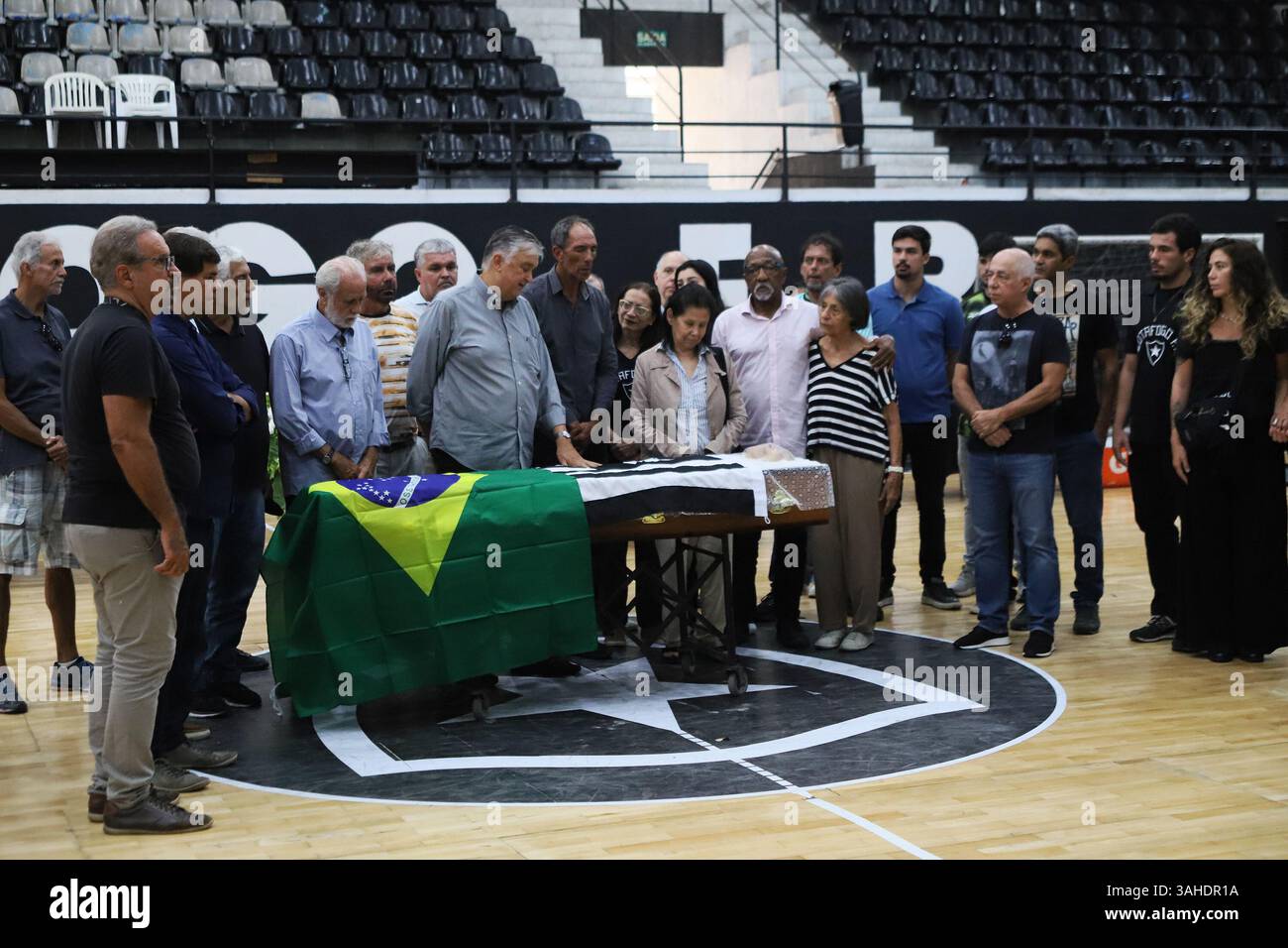 Funeral of former goalkeeper Manga, a Botafogo idol - Fans, friends ...