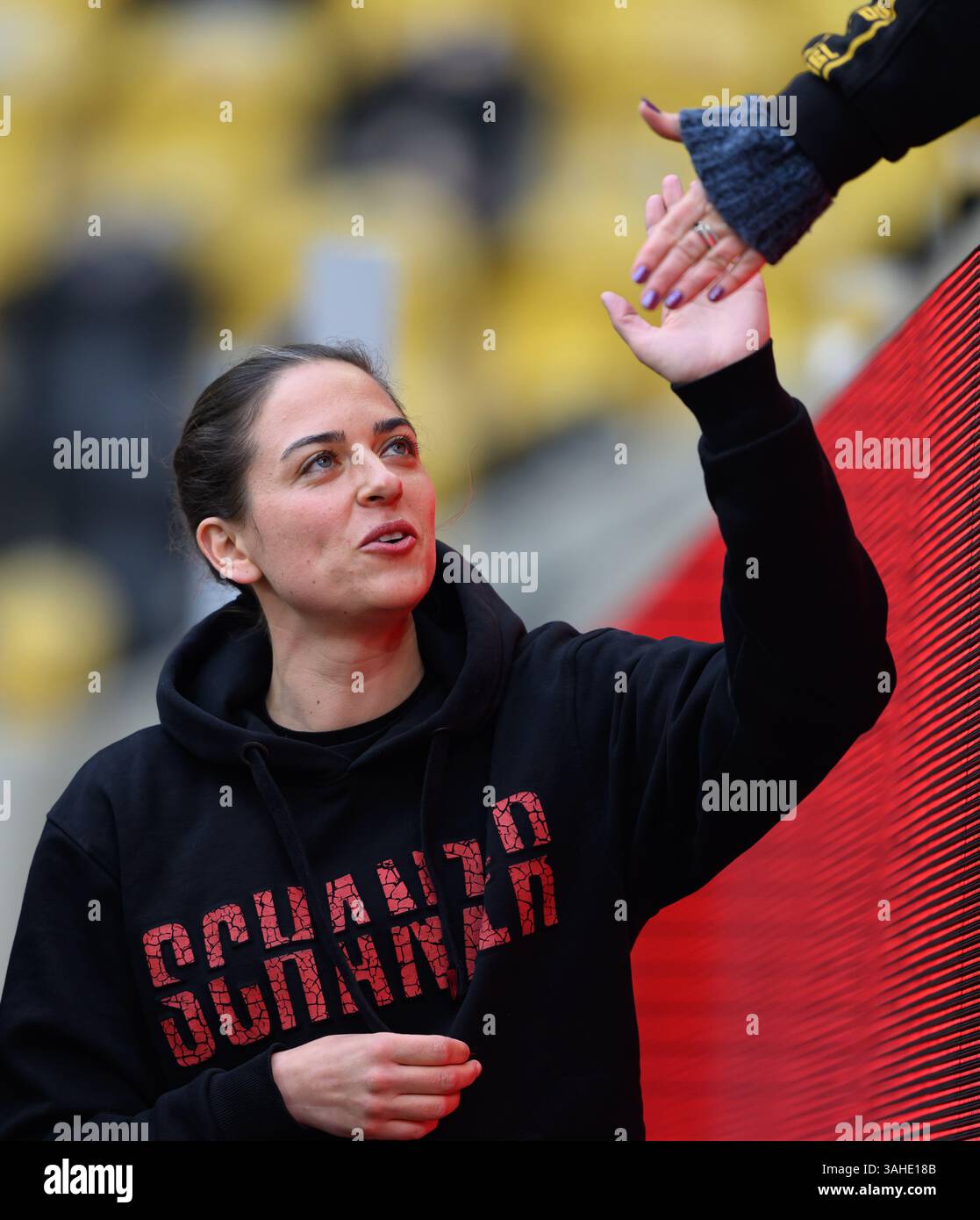 Dresden, Germany. 09th Apr, 2025. Soccer: 3rd division, SG Dynamo ...