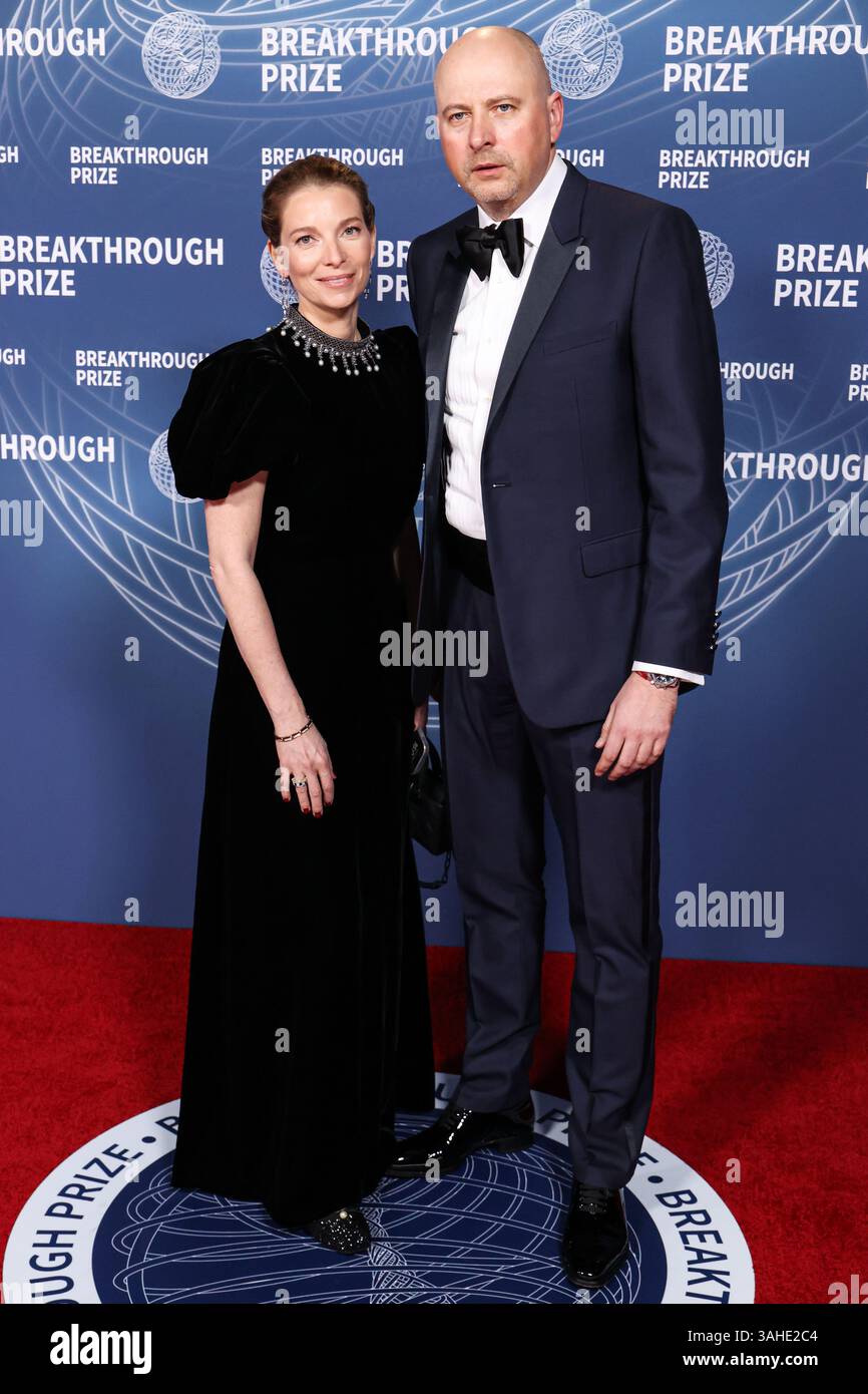 SANTA MONICA, LOS ANGELES, CALIFORNIA, USA - APRIL 05: Cady McClain and ...