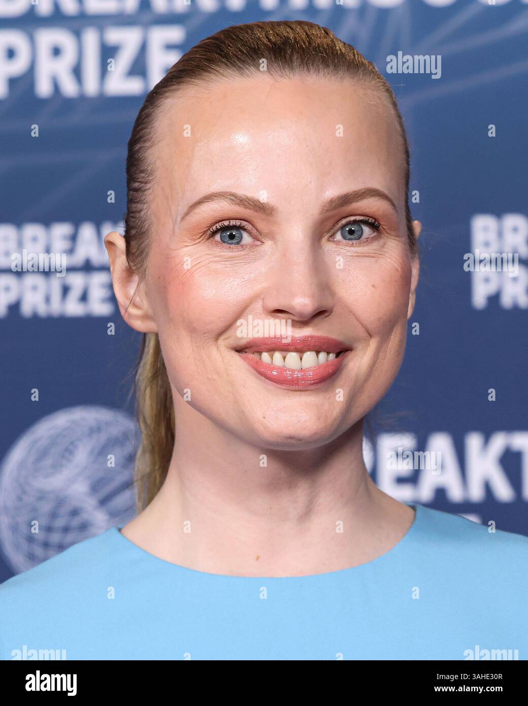 SANTA MONICA, LOS ANGELES, CALIFORNIA, USA - APRIL 05: Julia Milner ...