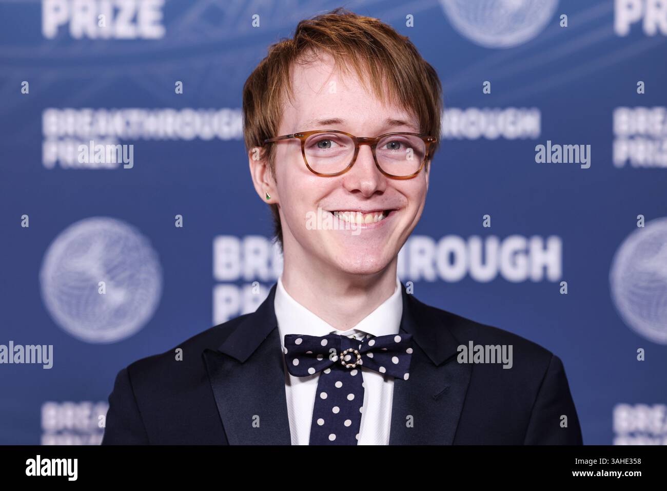 SANTA MONICA, LOS ANGELES, CALIFORNIA, USA - APRIL 05: Kit Bernard ...