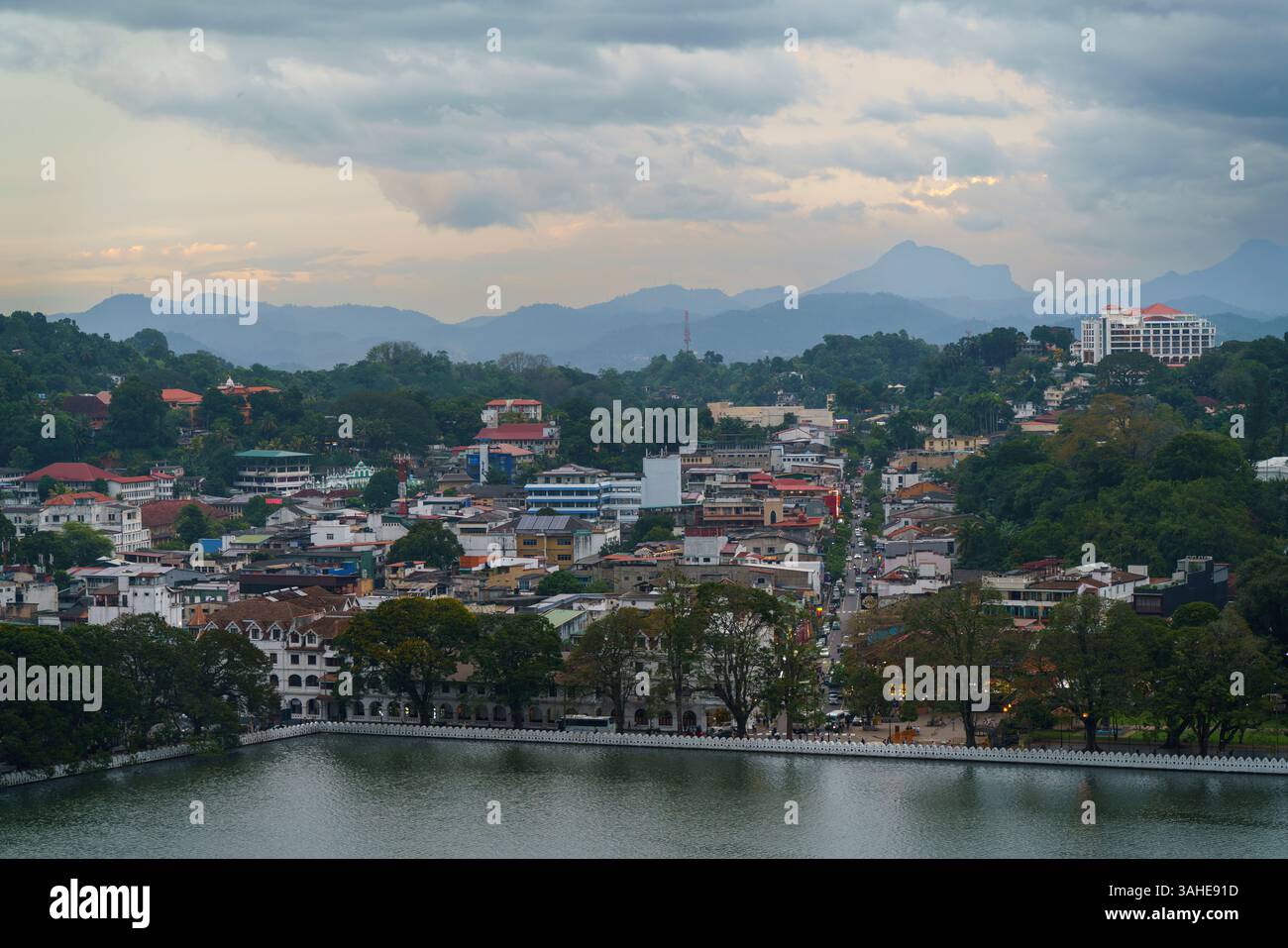 Bustling travel environment hi-res stock photography and images - Alamy