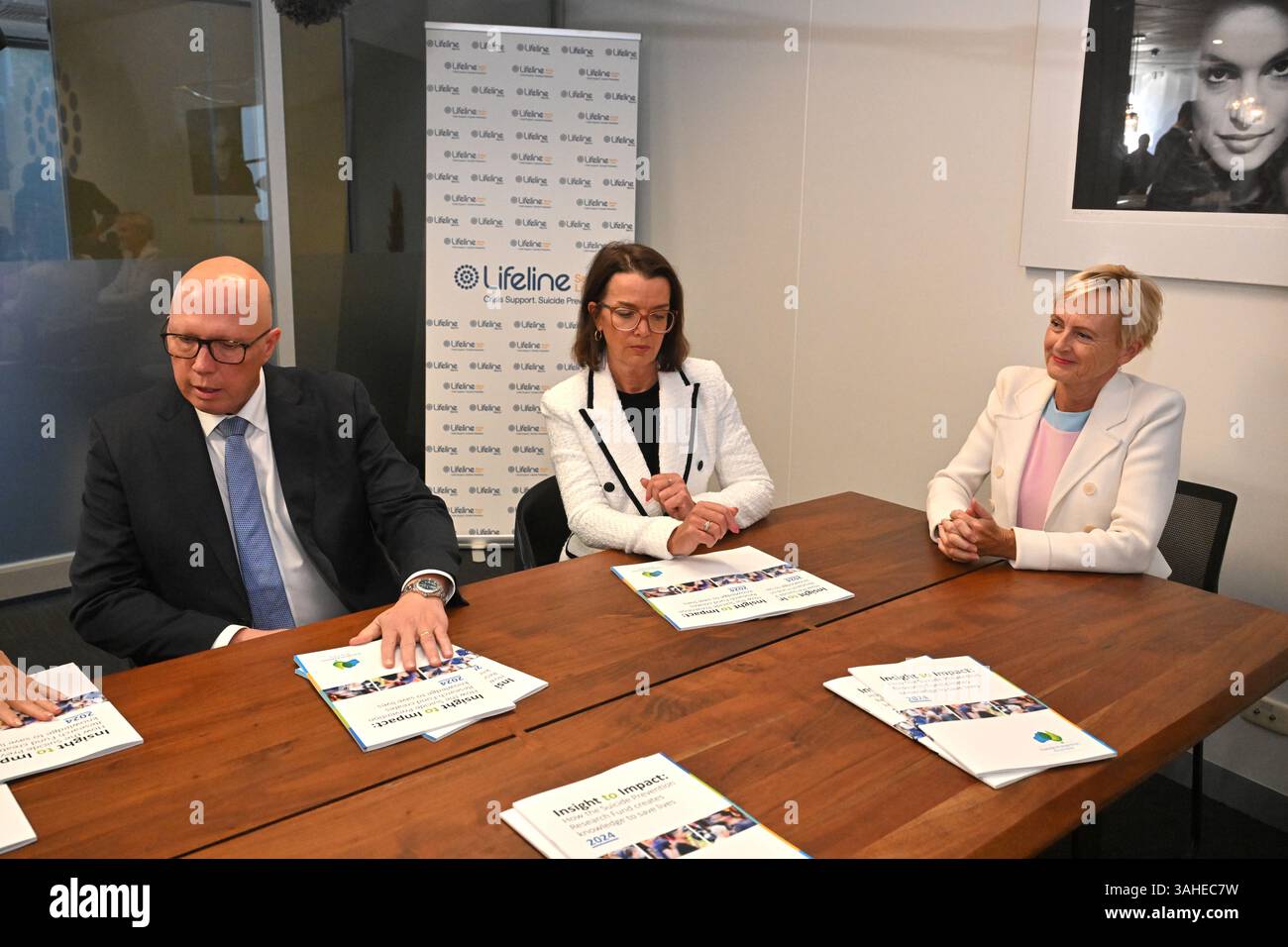 Melbourne, Australia. 10th Apr, 2025. Leader of the Opposition Peter ...