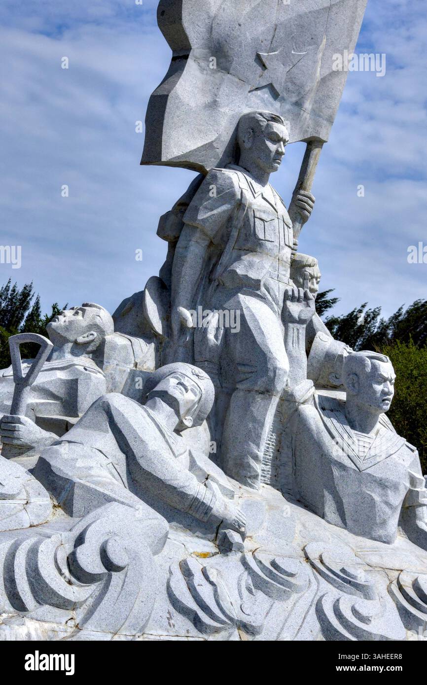 Memorial Monument to the 64 Naval Soldiers Killed by Chinese Invaders ...